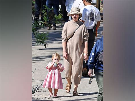 Katy Perrys Daughter Daisy Makes First Public Appearance At Her Final