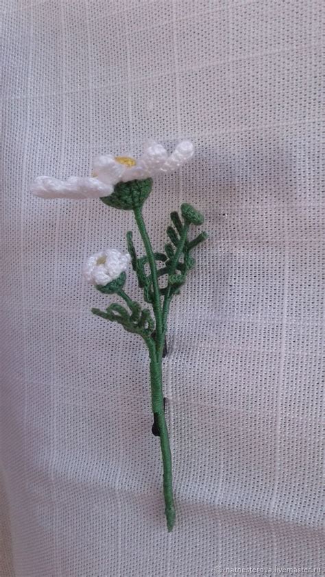 Вязаная брошь Аптечная ромашка в интернет магазине на Ярмарке Мастеров Брошь булавка Сочи