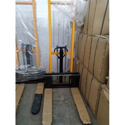 Eminent Mild Steel Mini Hand Stacker At ₹ 35000 Piece In Kolkata Id
