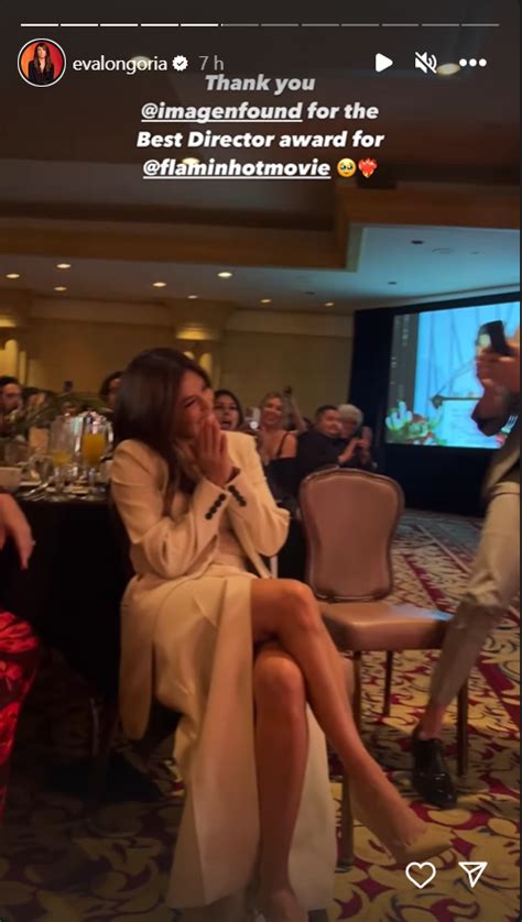 Eva Longoria Sublime La Réalisatrice Dévoile Ses Jambes Longilignes