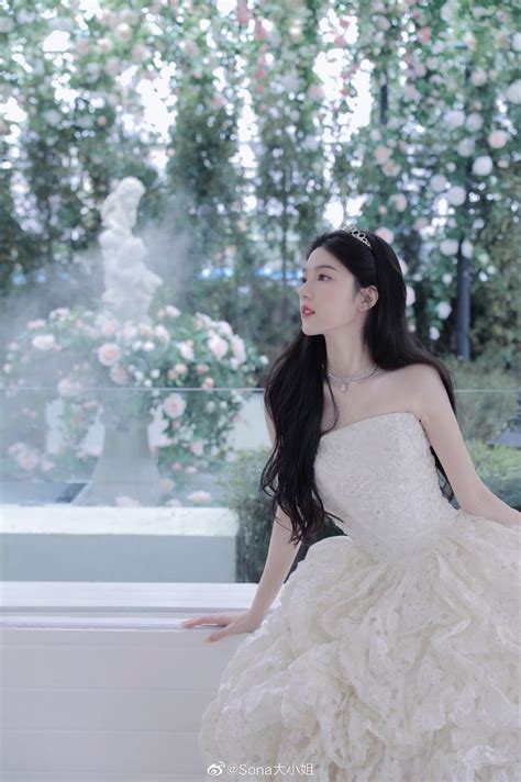 Xiao Jie Royalty Dress China Fashion Cute Photos Fancy Dress