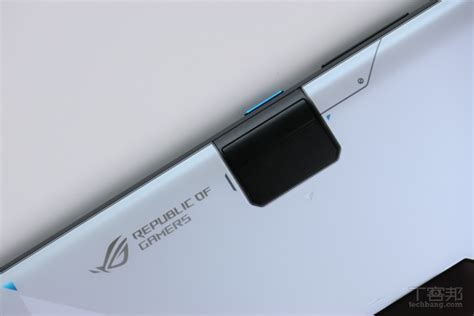 Rog Phone 7 Ultimate 開箱實測：價格、規格攻頂，效能跑分一次看完 T客邦