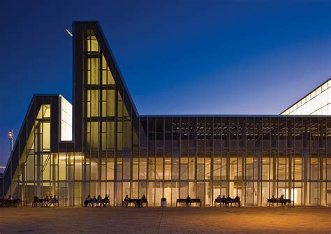 Metallic Constructions