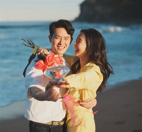 麥明詩盛勁為公佈婚訊 公開互相求婚場面超感動！