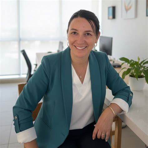 אפרת שכטר לכל מי ששואל אז כן אני מטפלת רגשית פרטני Facebook