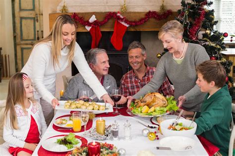 Natale In Famiglia Con Chi Passare La Vigilia E Il Pranzo Magazine