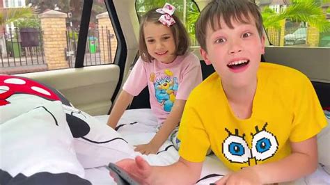 مکس و کتی این داستان تمام روز در ماشین