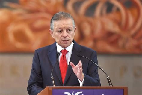 Comisión De Justicia Del Senado Aprueba Dictamen De La Renuncia Del