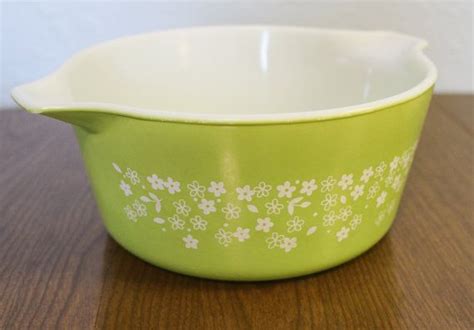 Pyrex Spring Green Round Casserole Dish Lime Green Pyrex Etsy