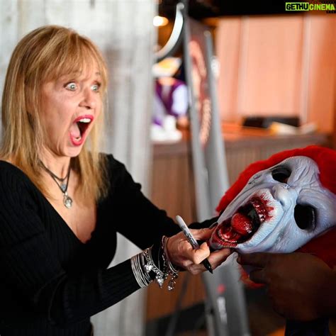 Linnea Quigley Gethu Cinema