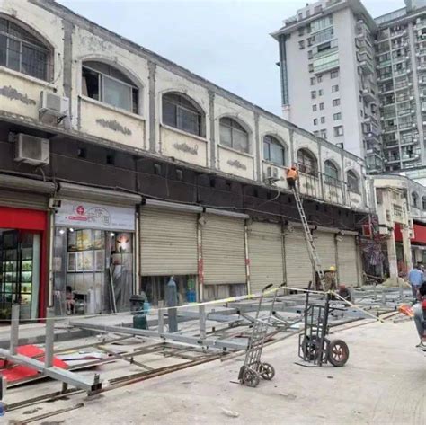 【美好生活共同缔造】 胜利街道拆除春来市场9间违建门面宣传环境商户