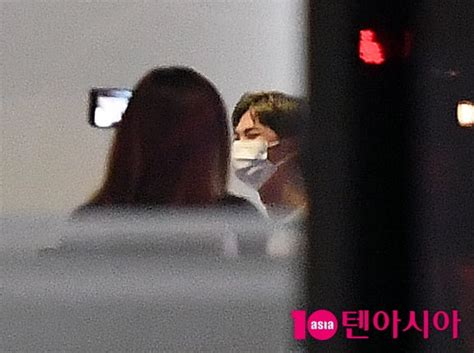 Ten 포토 방탄소년단 Rm 멀리서 봐도 딱 리더 텐아시아