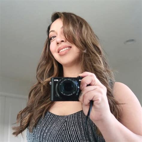 Sb Sandrabravo Threads Say More