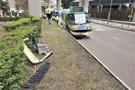 綠van司機暈倒 乘客搶軚自救 香港 香港文匯網