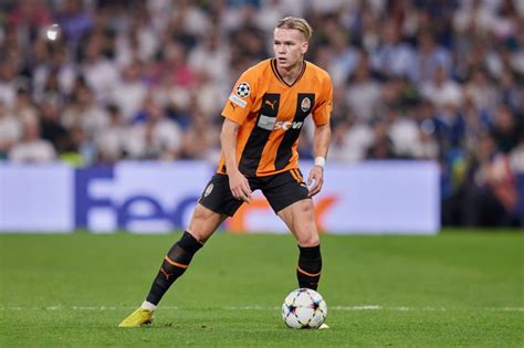 🔥 40 Mudryk Wallpapers Wallpapersafari