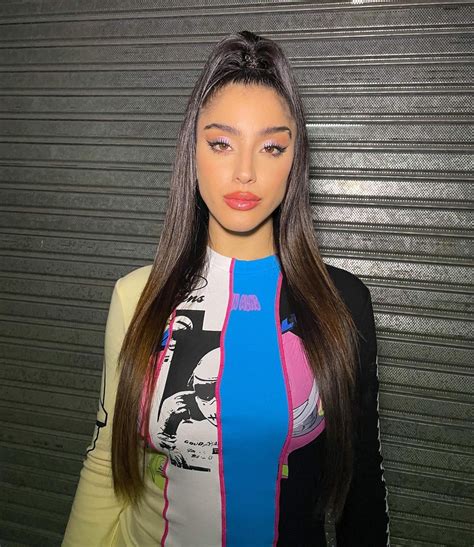 Belén Negri Live Stream Video And Photos 11 25 2022 • Celebmafia