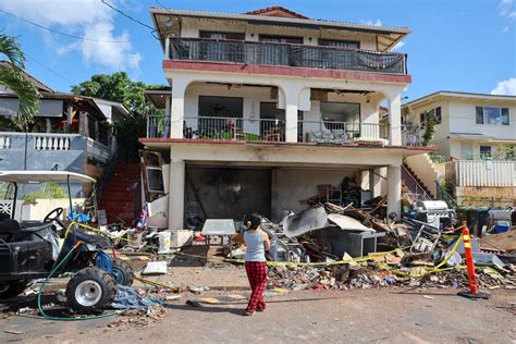 New Years Fireworks Explosions Kill 3 In Honolulu The New York Times