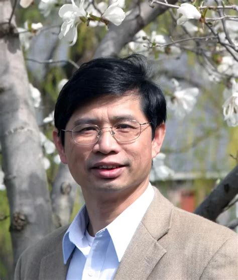 Museum Lecture Professor Trian Nguyen Museum Of Art Bates College