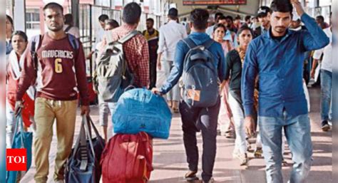 39 Pairs Of Holi Special Trains To Cope With Passengers Rush Patna