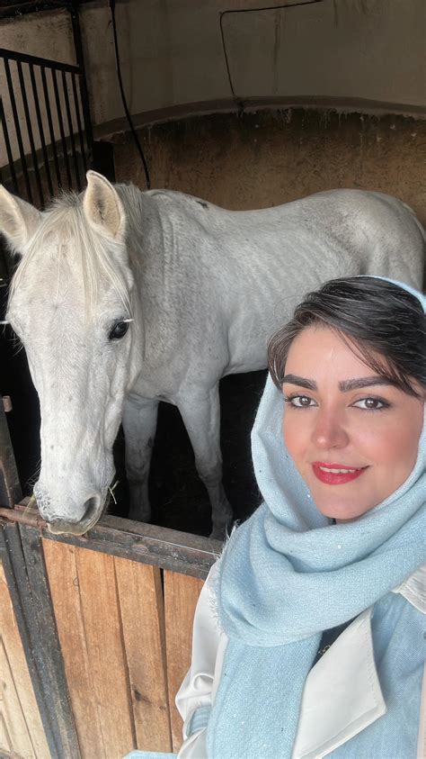 ‎نگار یغمایی‎ ‎ خداحافظ رفیق😔 با تولدت که نزدیکه چیکار کنیم😭 ۶۴