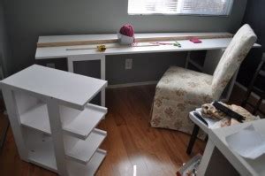 Excellent DIY Craft Table Simple Steps