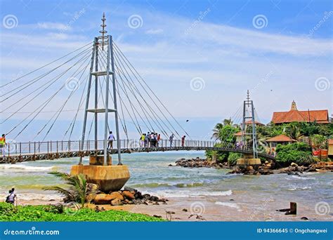 Golden Island Paravi Duwa Temple Matara Sri Lanka Editorial Image Image Of Asia Duwa 94366645