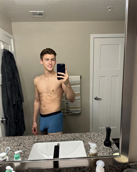 Always Wanted To Be Able To Post Here 🤗 What Do You All Think R Bulges