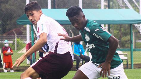 Sub 15 da Ferroviária vence e sub 17 perde para o Palmeiras Portal
