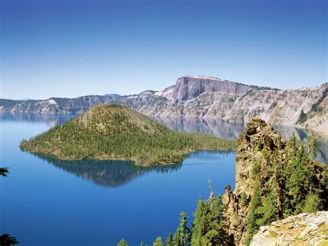 Oregons Secret Crater Lake Mystery In The Cascades Touristsecrets