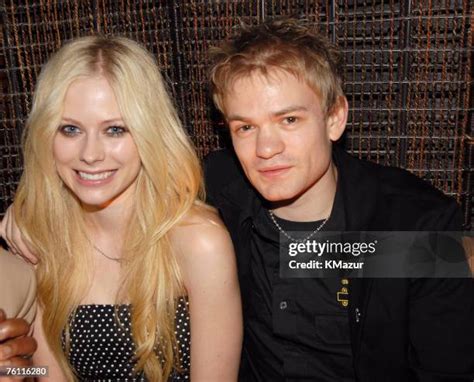 404 Avril Lavigne And Deryck Whibley Photos And High Res Pictures Getty