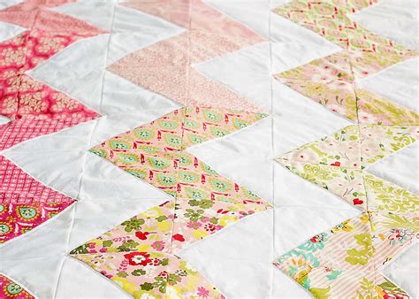 23 Clever And Colorful Chevron Quilt Patterns