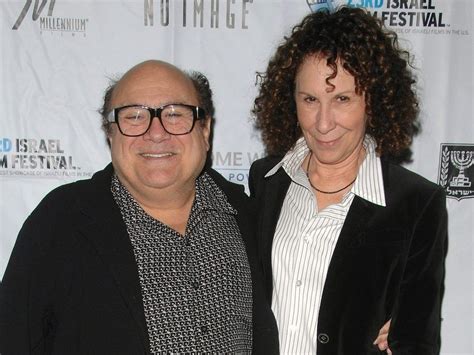 Separated Danny DeVito And Rhea Perlman See Each Other All The Time Toronto Sun