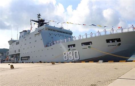 人民海軍裝備建設喜報頻傳：新型艦艇批量下水，掀「下餃子」熱潮 每日頭條