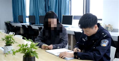 无业游民发了个朋友圈，骗了全国30名女大学生！腾讯新闻