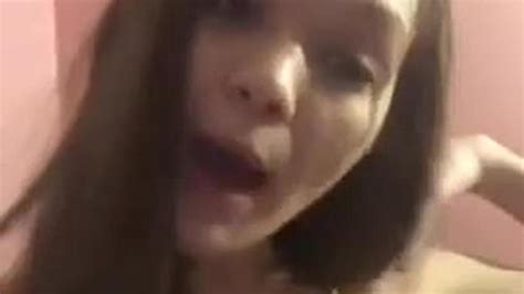 Flashing Asshole On Periscope Porn Videos