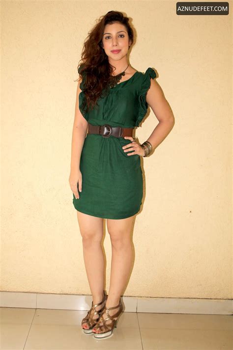 Anisa Butt Feet Aznudefeet