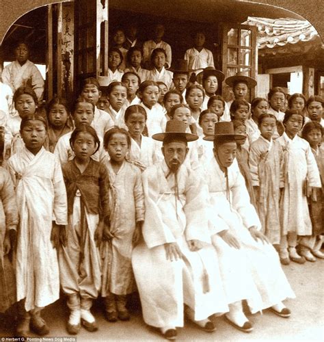 Photos Show Korea Before It Was Divided After War Daily Mail Online