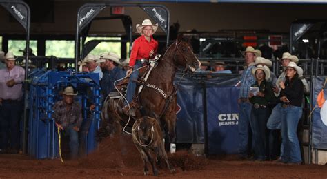 Kami Klepac Brings Coastal Texas Grit To Wcjr Breakaway Stage