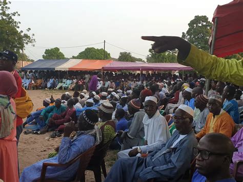 Décès De Malamine Gomis Abdou Mbow Représente Lassemblée Nationale Et Délivre Le Message Du