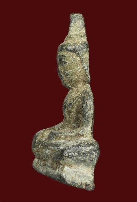 พระท่ากระดานพิมพ์ใหญ่เนื้อตะกั่วสนิมแดง กรุเก่าศรีสวัสดิ์ จ กาญจนบุรี หริด์ เก้าแสน