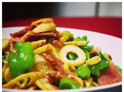 美味油菜腊肉面的做法家常美食口感十足 特色美食 TK美食网