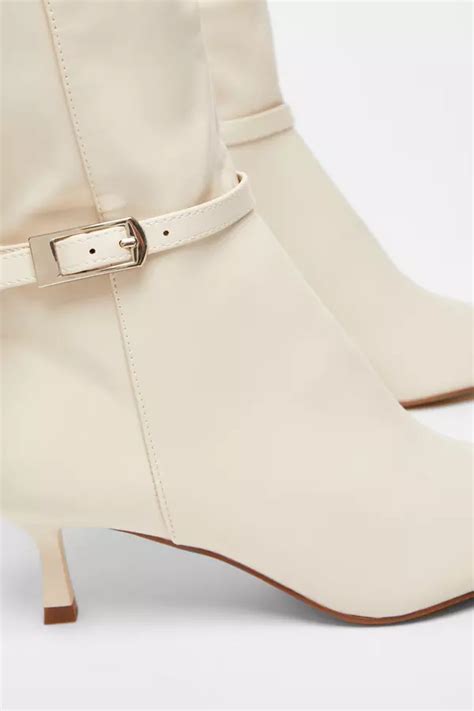 Cream Buckle Detail Knee High Boots Quiz Clothing