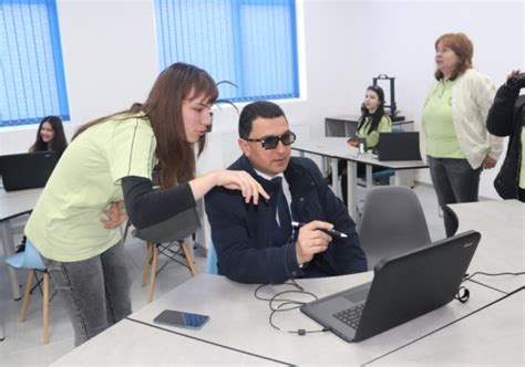 Откриха Stem център за природни науки изследвания и иновации в училище в Генерал Тошево