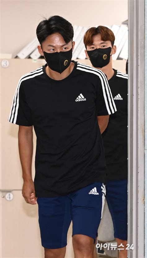 포토 팀K리그 대표하는 이승우 김진수
