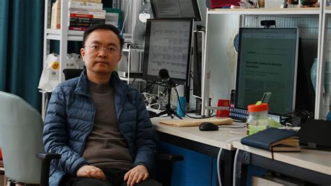 渐冻症”孤勇者蔡磊：被冻住的身体，冻不住的灵魂渐冻症蔡磊樊东升新浪新闻