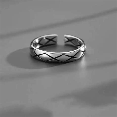 Silver Crack Pattern Rings