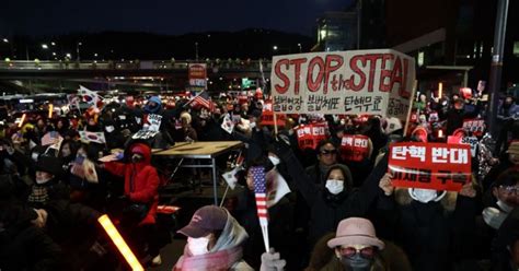 尹 지지율 343로 2주째 상승때릴수록 결집하는 보수