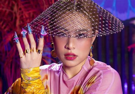 Dân Mạng Xôn Xao Khi Hoàng Thùy Linh Nổi Rần Rần ở Thái Lan Saostarvn