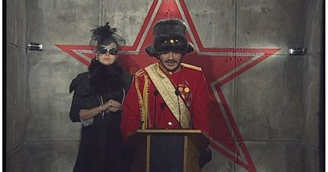 Един съквартирант напуска Къщата влиза майката на Албена Вулева