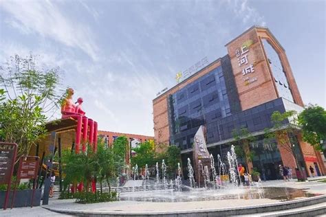 百益上河城南宁百益上河城上河城第11页大山谷图库